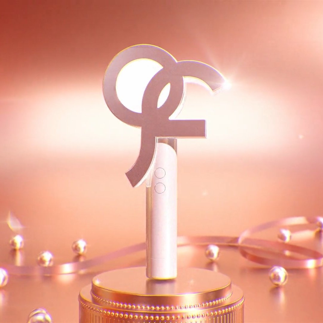 fromis_9 • Official Lightstick | Kpop Moon